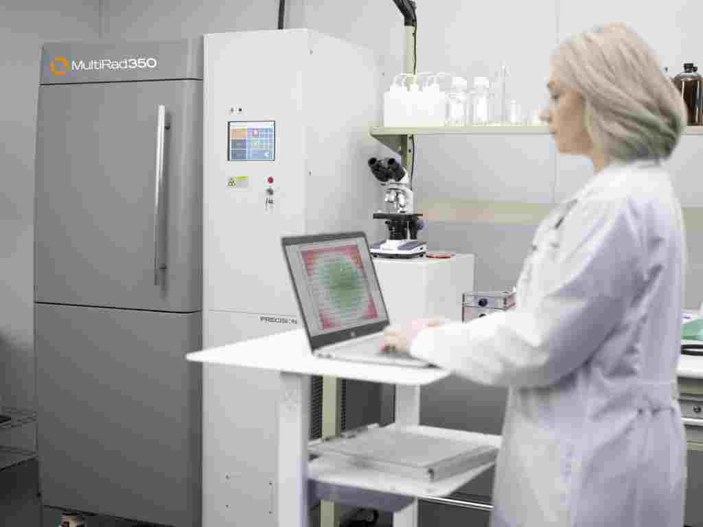 MultiRad350 I X-Ray Irradiation | Precision X-Ray